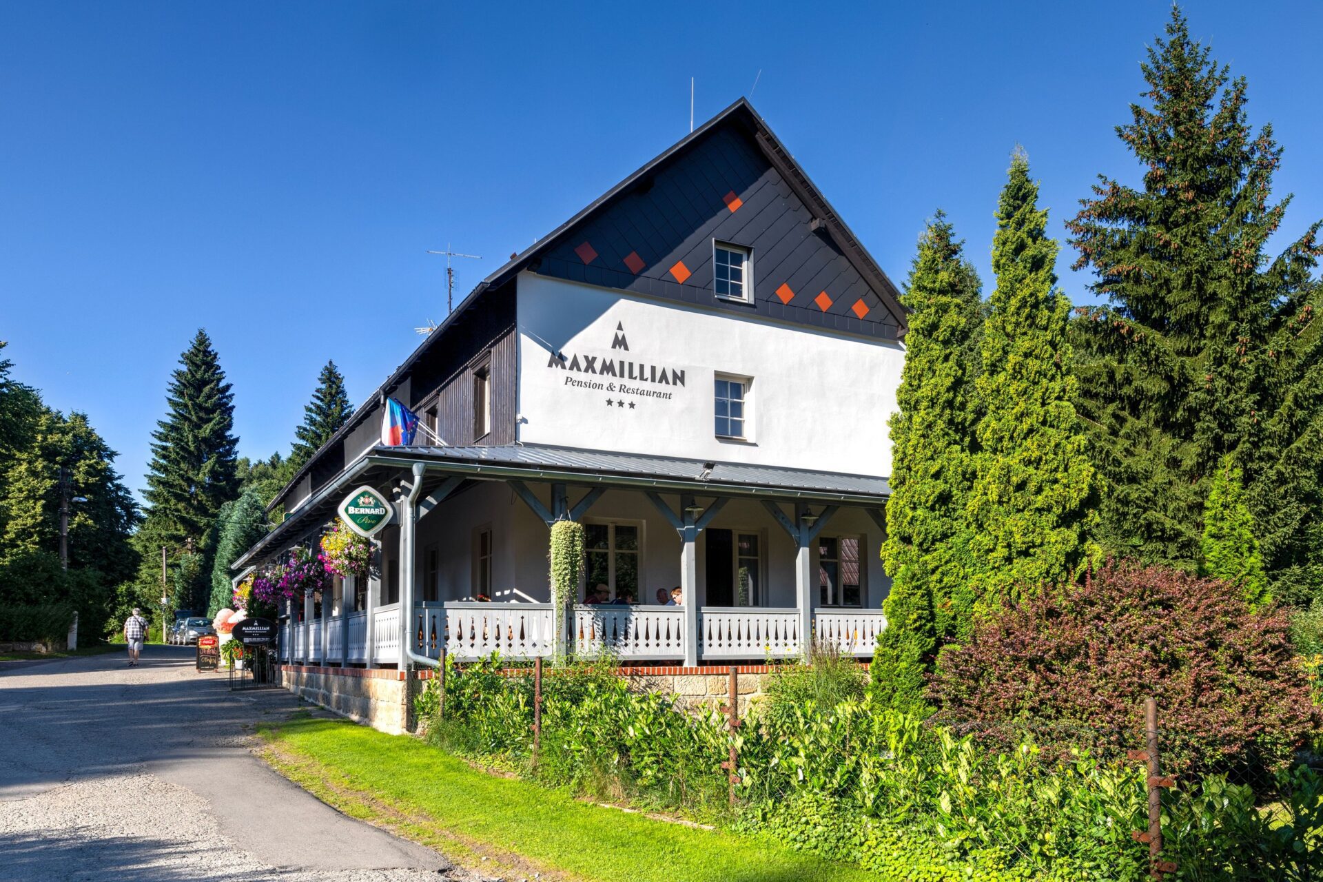 BUCHEN | Pension Maxmillian